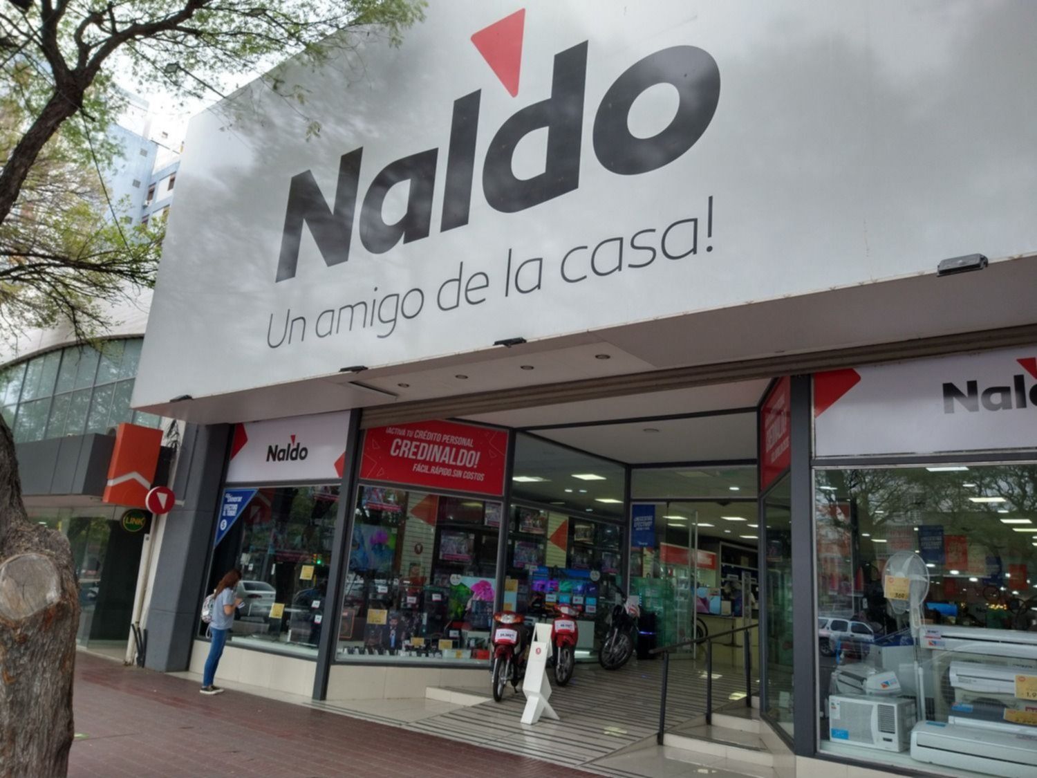 Naldo inaugura una nueva sucursal y busca empleados ¿Cómo postularse?