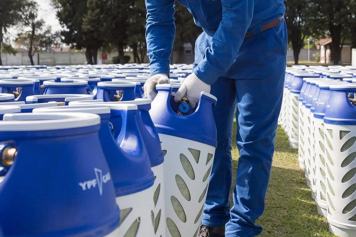 Llegan las nuevas garrafas de plástico a la Provincia de Buenos Aires ...